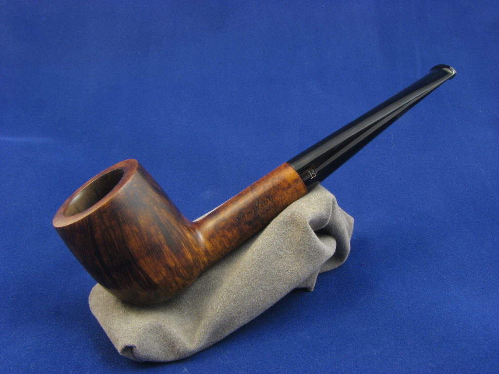 BEWLAY bulldog - Very Keen on Pipes