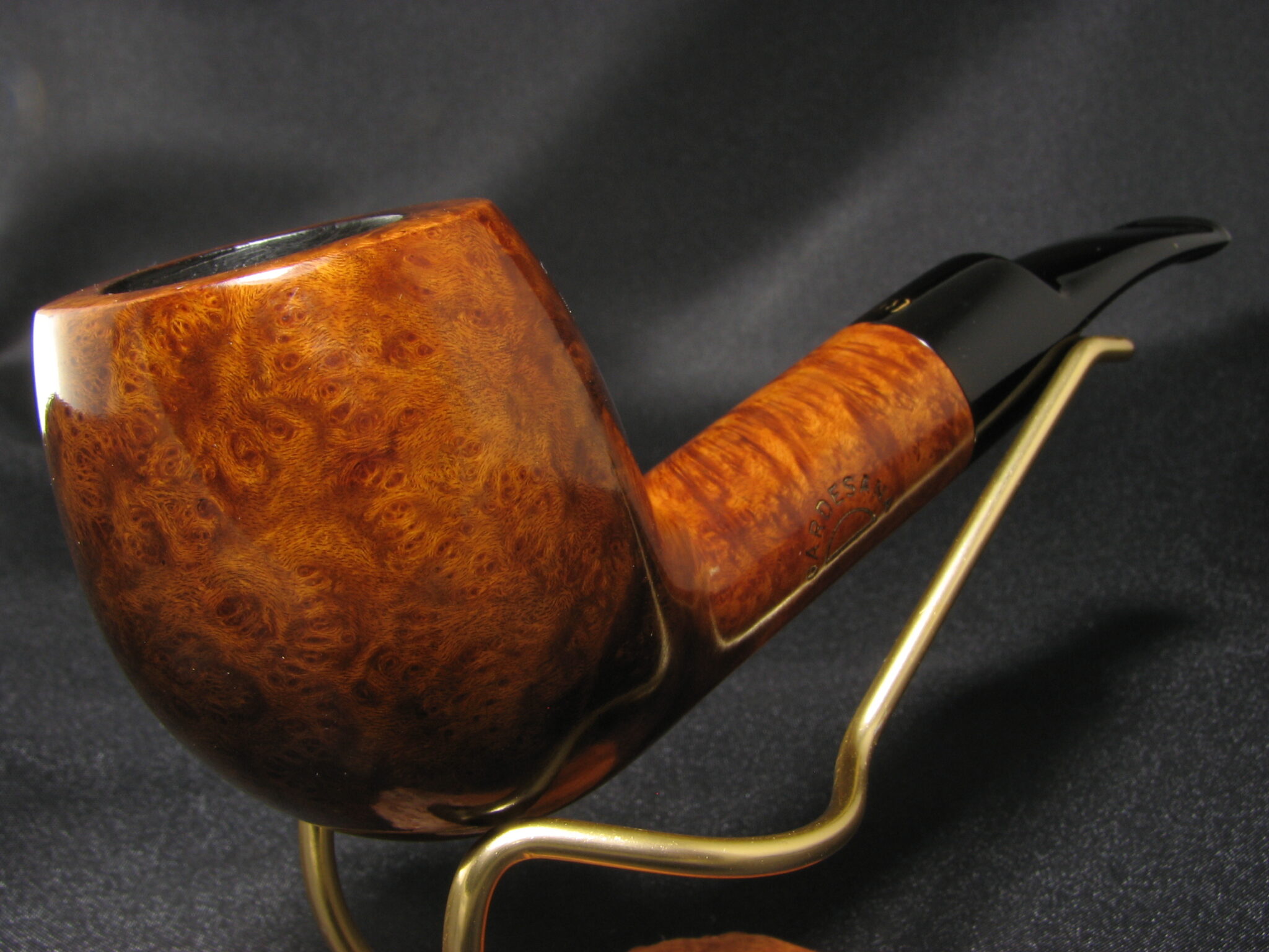 CAPRI 673 - Very Keen on Pipes